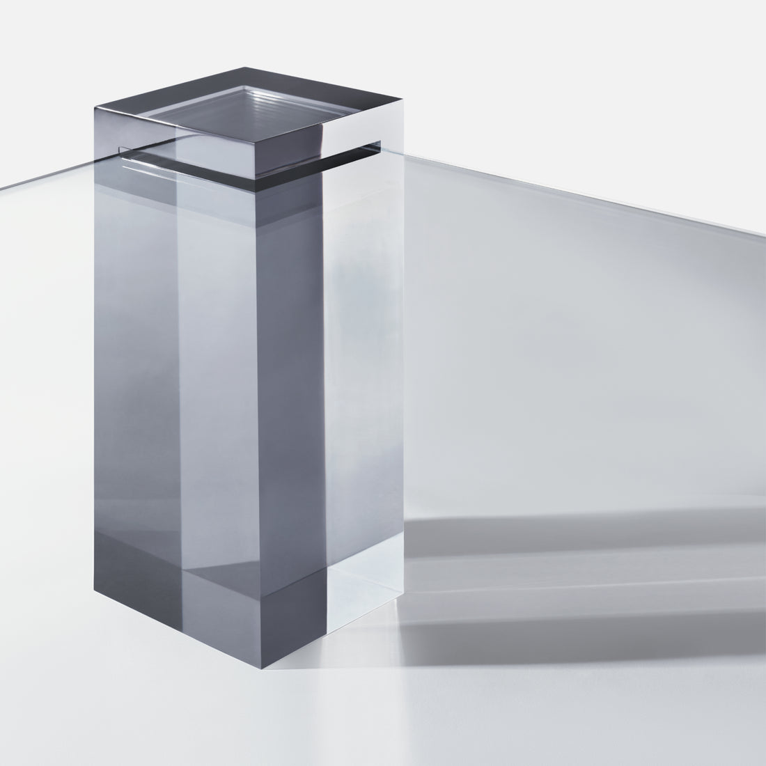 Ghost Table – Gessen